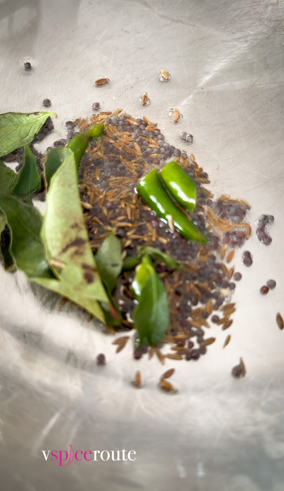 Kanda Poha | Kande Pohe Recipe - vspiceroute