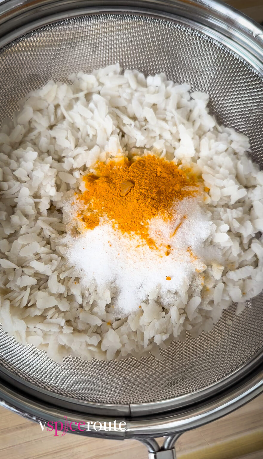 Kanda Poha | Kande Pohe Recipe - vspiceroute