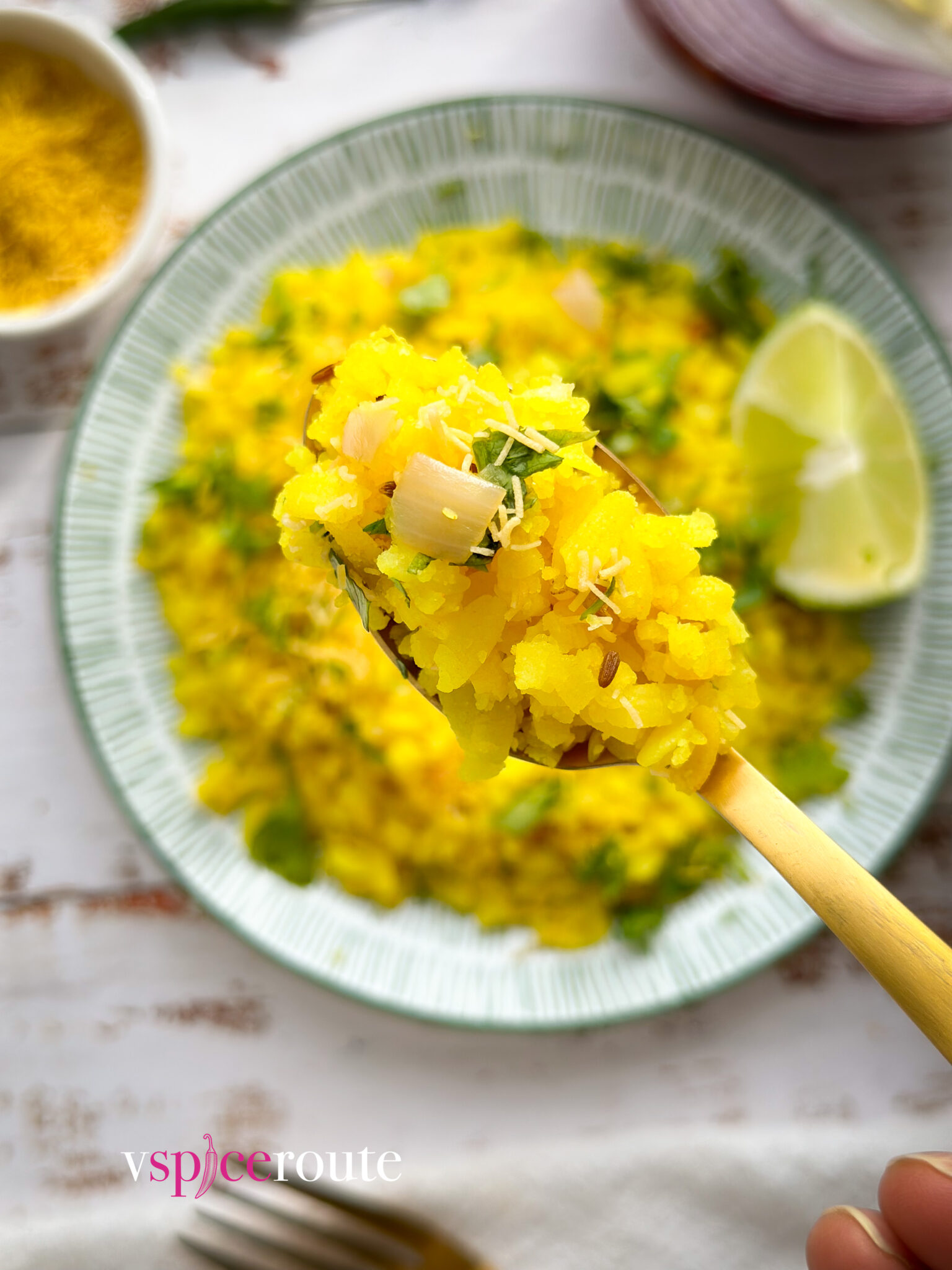 Kanda Poha | Kande Pohe Recipe - vspiceroute